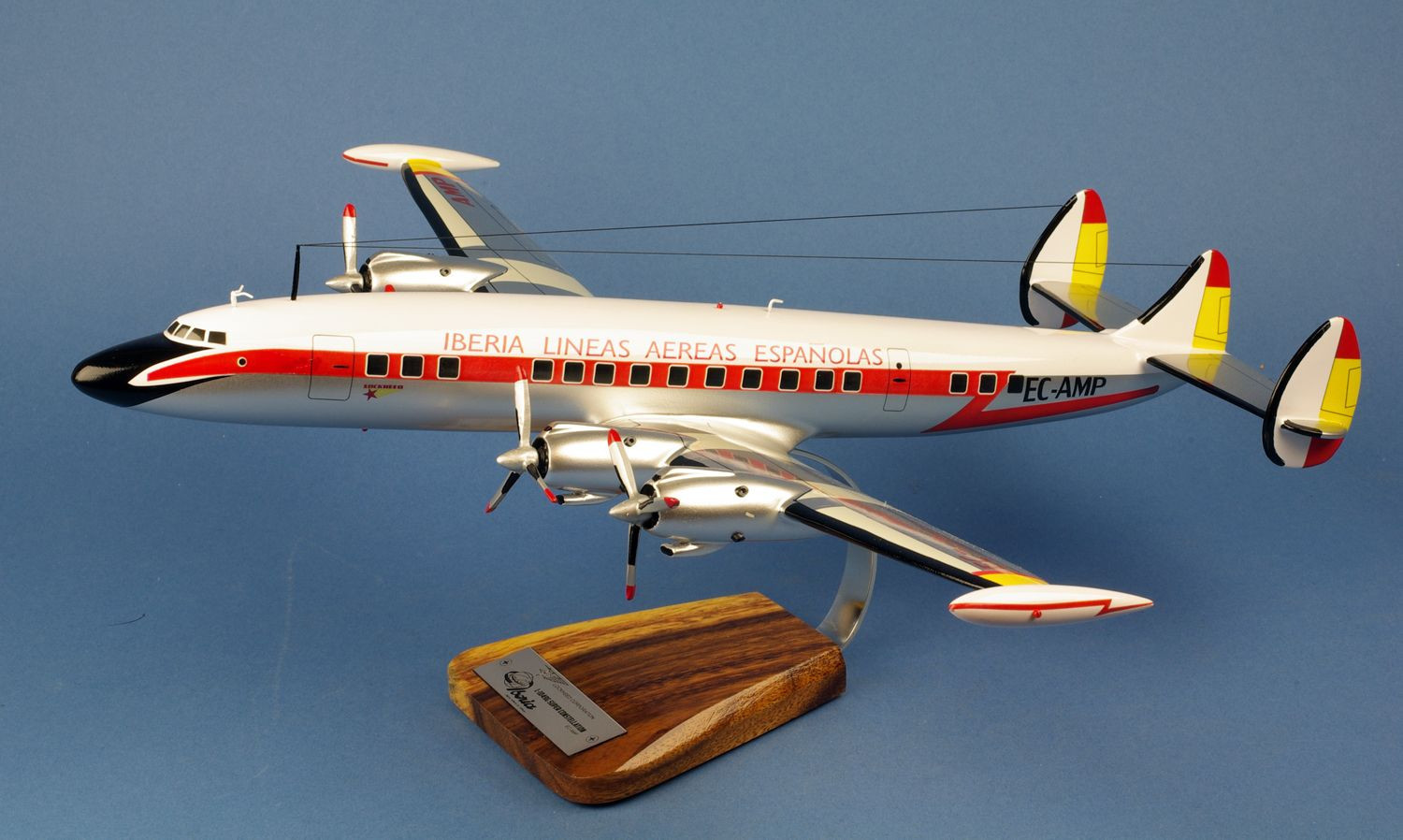 Iberia L-1049G Super Constellation EC-AMP VF389